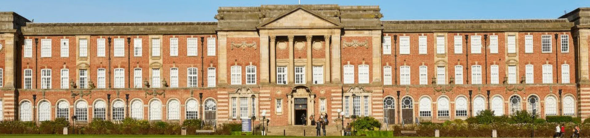 University of Leeds :Courses, Fees, Rankings & Scholarships